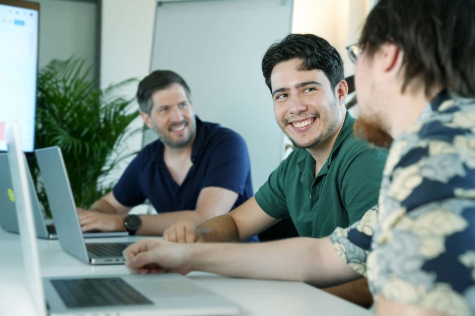 💌 Kontaktiere deine neue Webagentur - ongoing GmbH